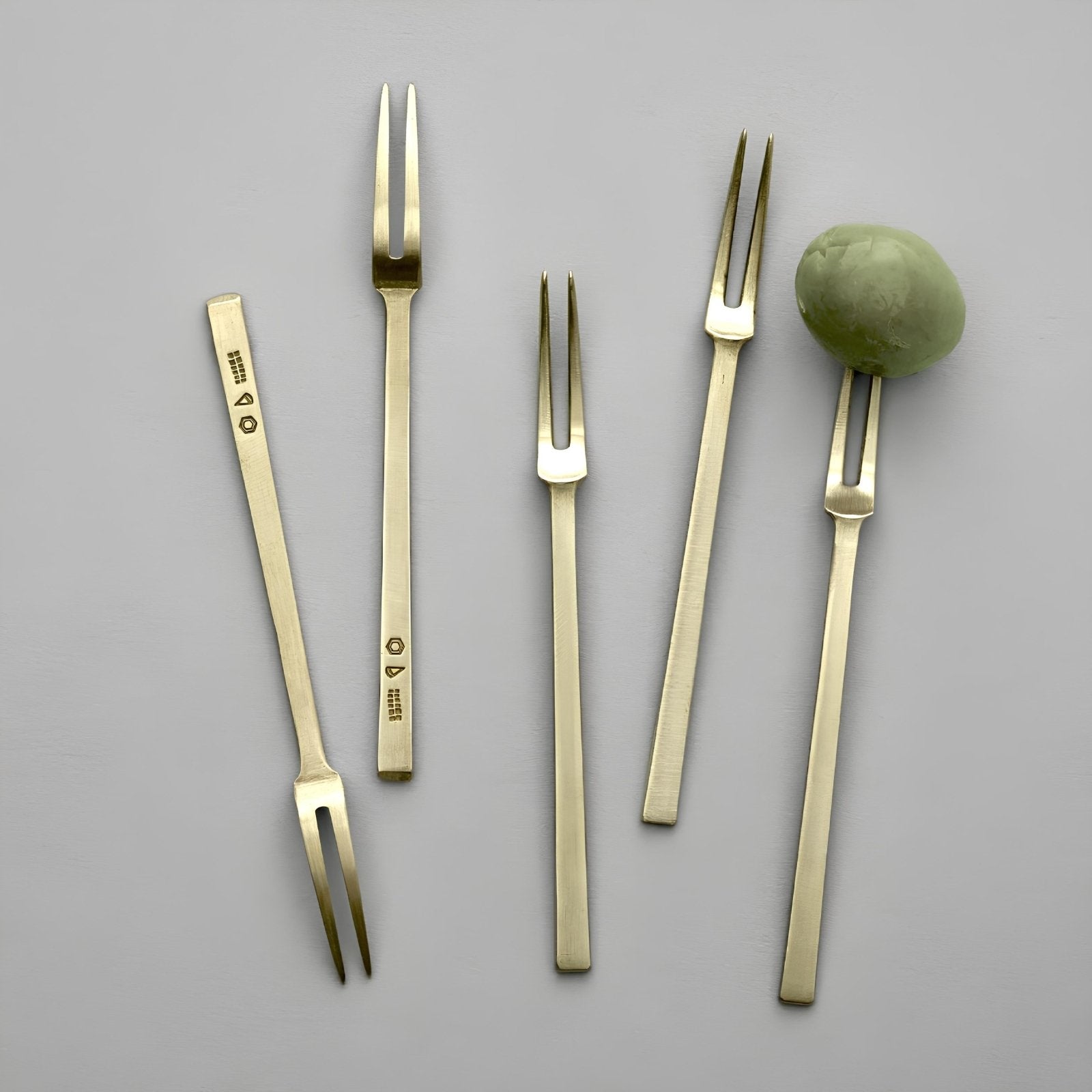 Buy 'Hime' small Japanese forks in brass (5 pieces) at Rune-Jakobsen Design